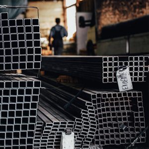 Țeavă pătrată - Stâlpi de gard din teava patrata de otel la pret competitiv